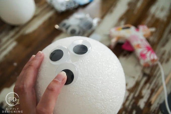 Easy to make Monster Eye Topiary | Simply Designing with Ashley