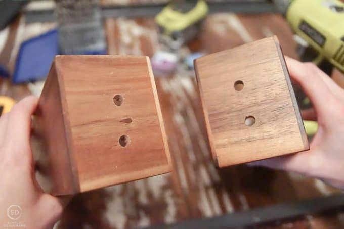 How to Build a DIY Spice Rack that can Hang on your Pantry Door