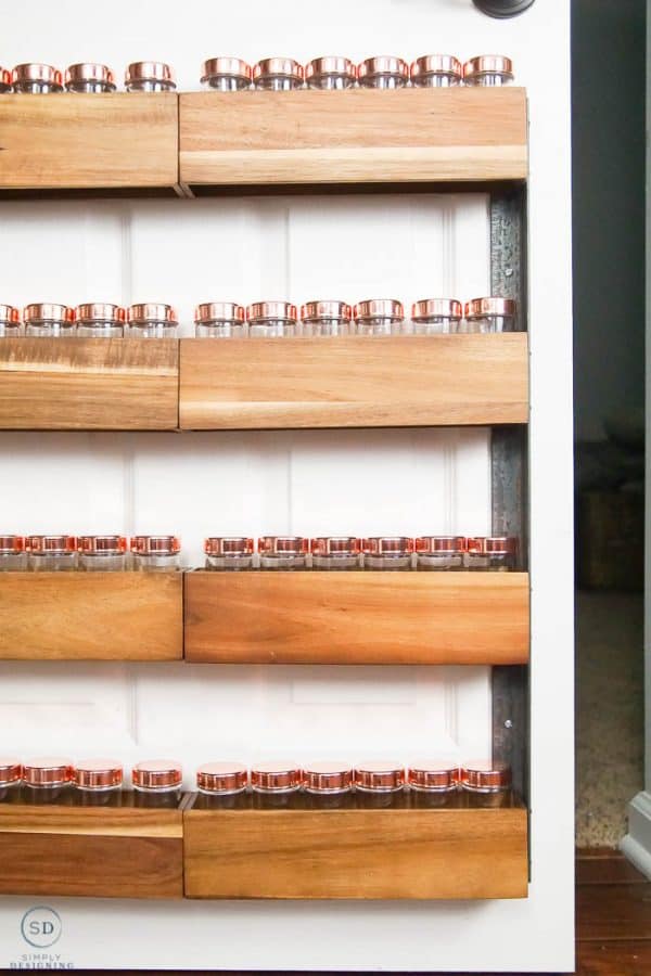 How to Build a DIY Spice Rack that can Hang on your Pantry Door