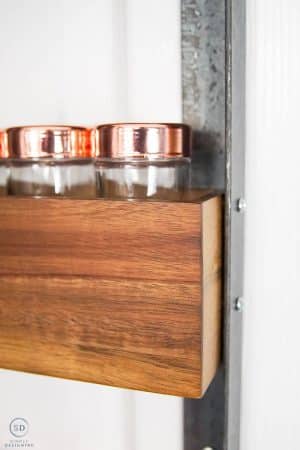 How to Build a DIY Spice Rack that can Hang on your Pantry Door