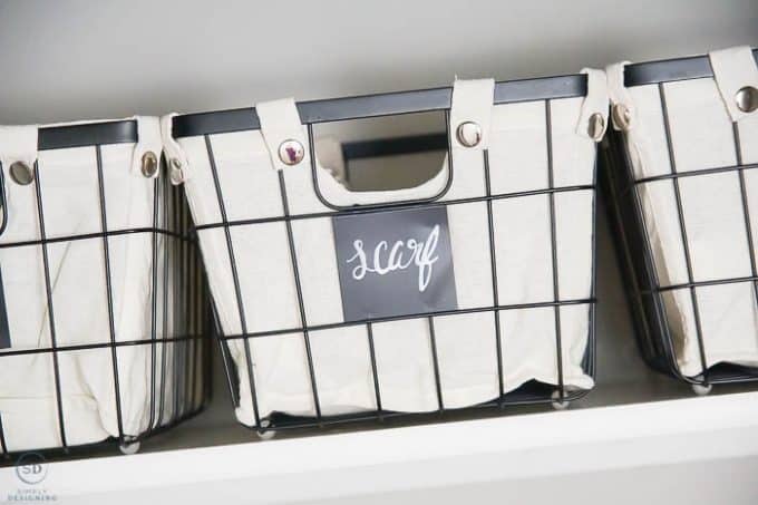 How to Build a DIY Spice Rack that can Hang on your Pantry Door