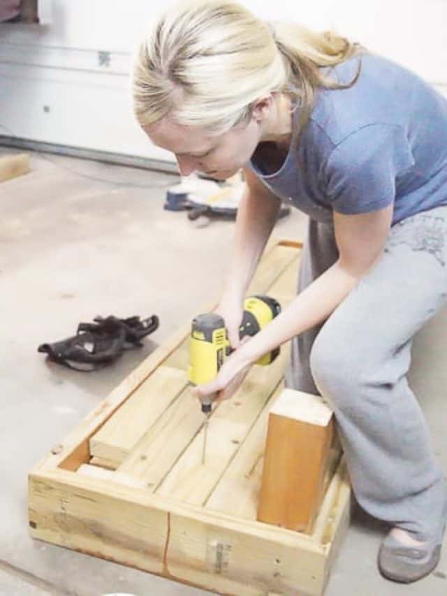 How to Build a Porch Swing Story | Simply Designing with Ashley